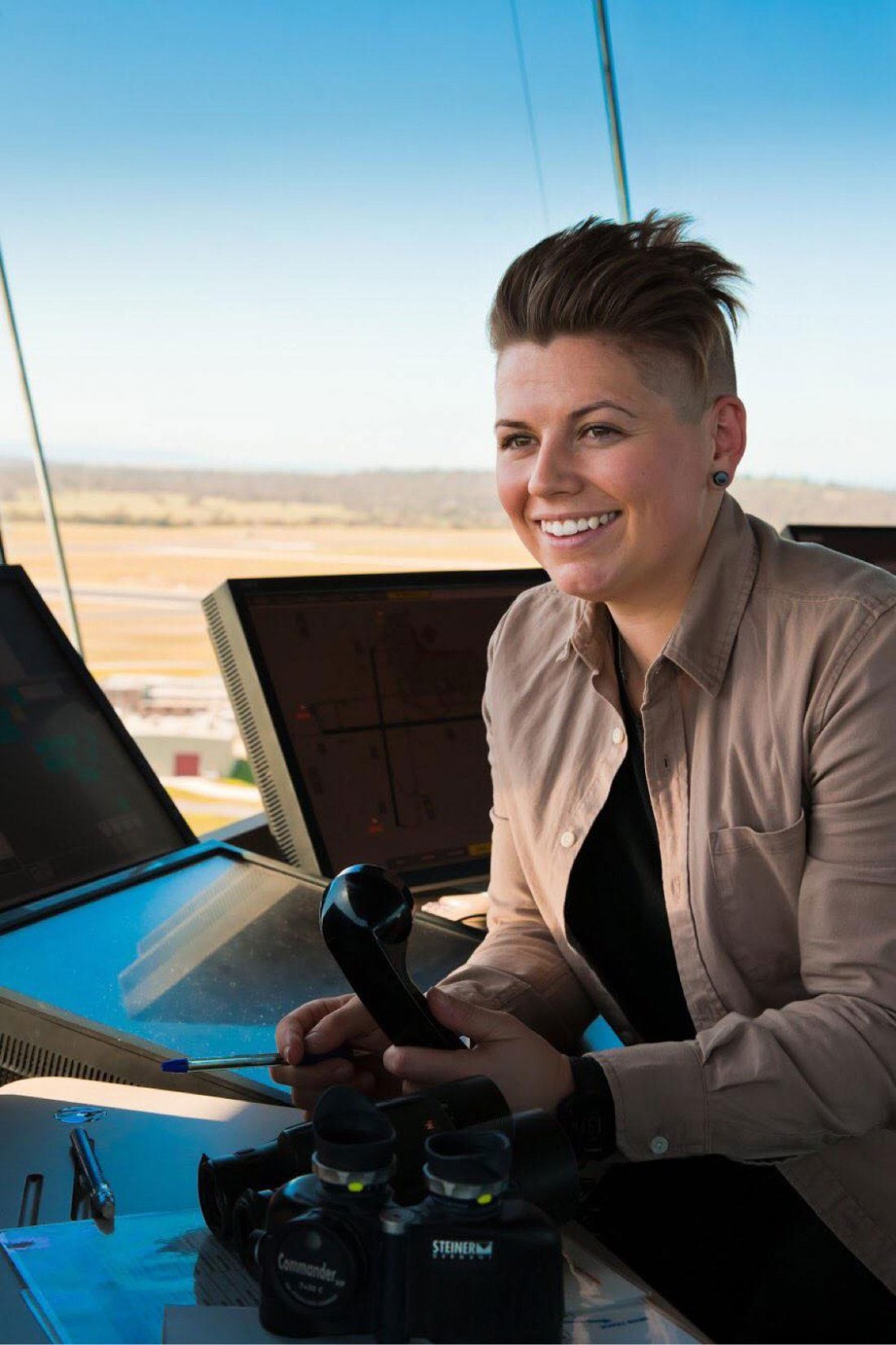 Women-in-aviation-Melissa-Lindsay,-Air-Traffic-Controller,-Sydney-Tower ...